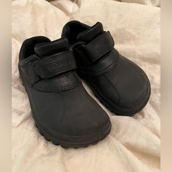 CROCS | Shoes | Crocs Black Leather Velcro Toddler 11 | Poshmark